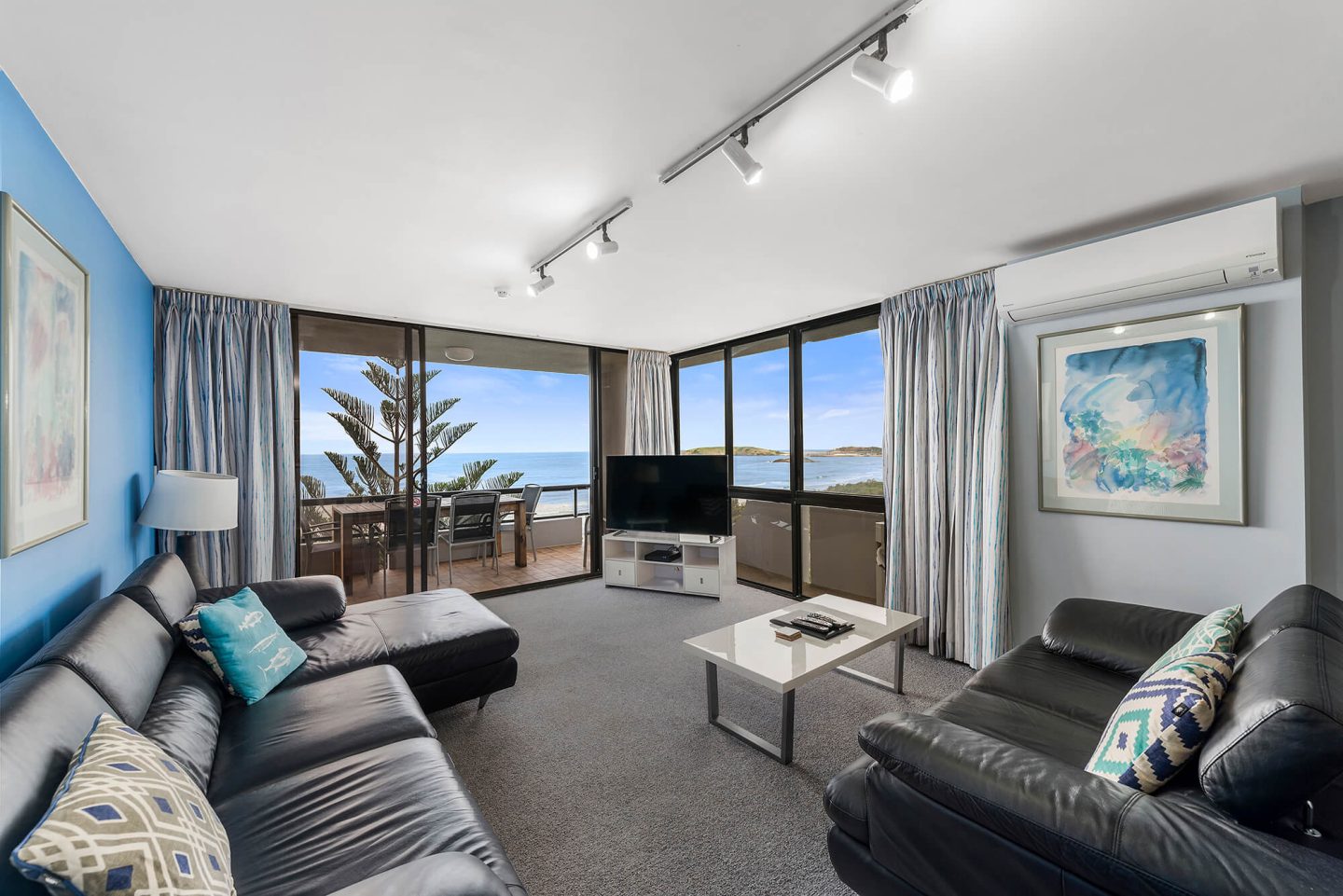Premium Ocean View Apartments - Pacific Towers Beach Resort