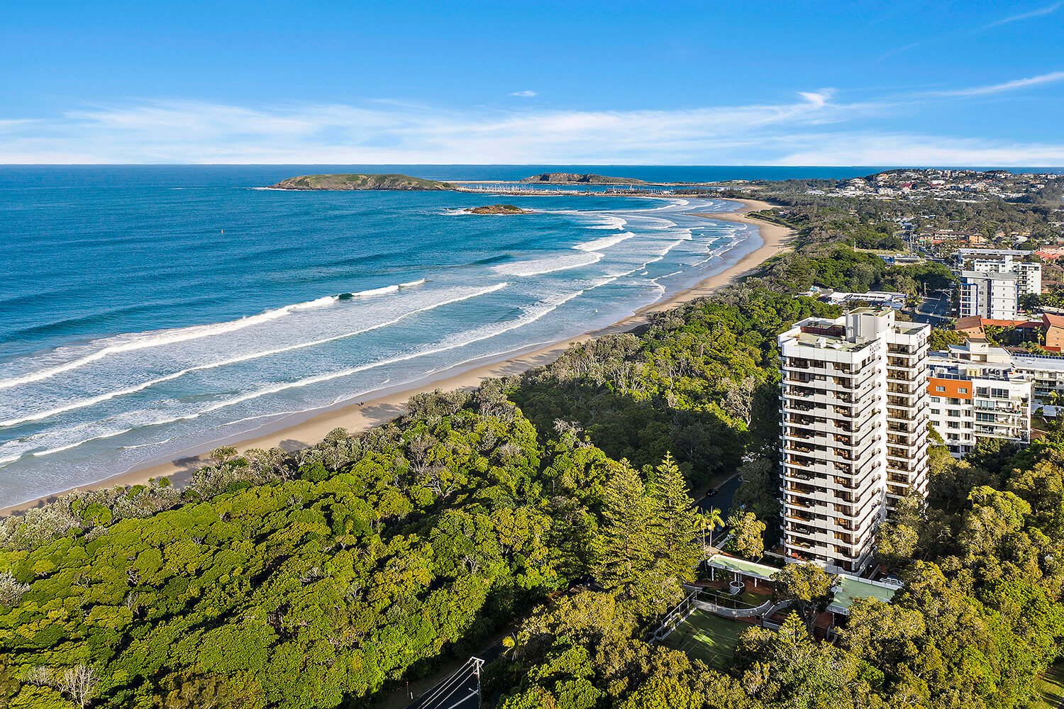 Coffs Harbour Beachfront Accommodation - Pacific Towers Beach Resort